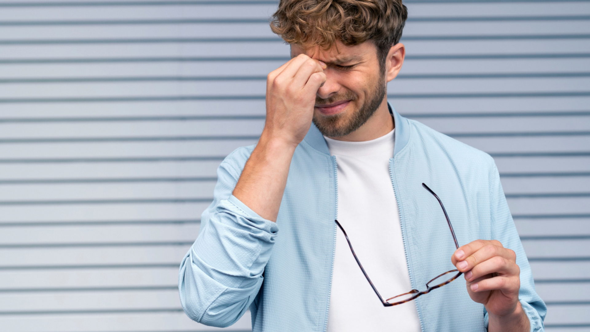 Eye strain, tired eyes, and burning eyes - what causes it and how to ...